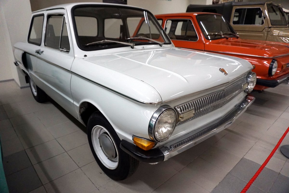 Fotoreportāža: Auto muzejs Loomsē, Pērnavas apriņķī - Valmieras Ziņas