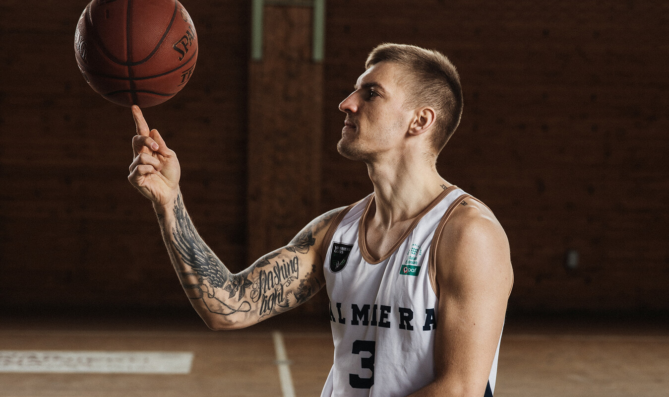 "Valmiera Glass/ViA" basketbolisti turpina ceturtdaļfināla sēriju ...